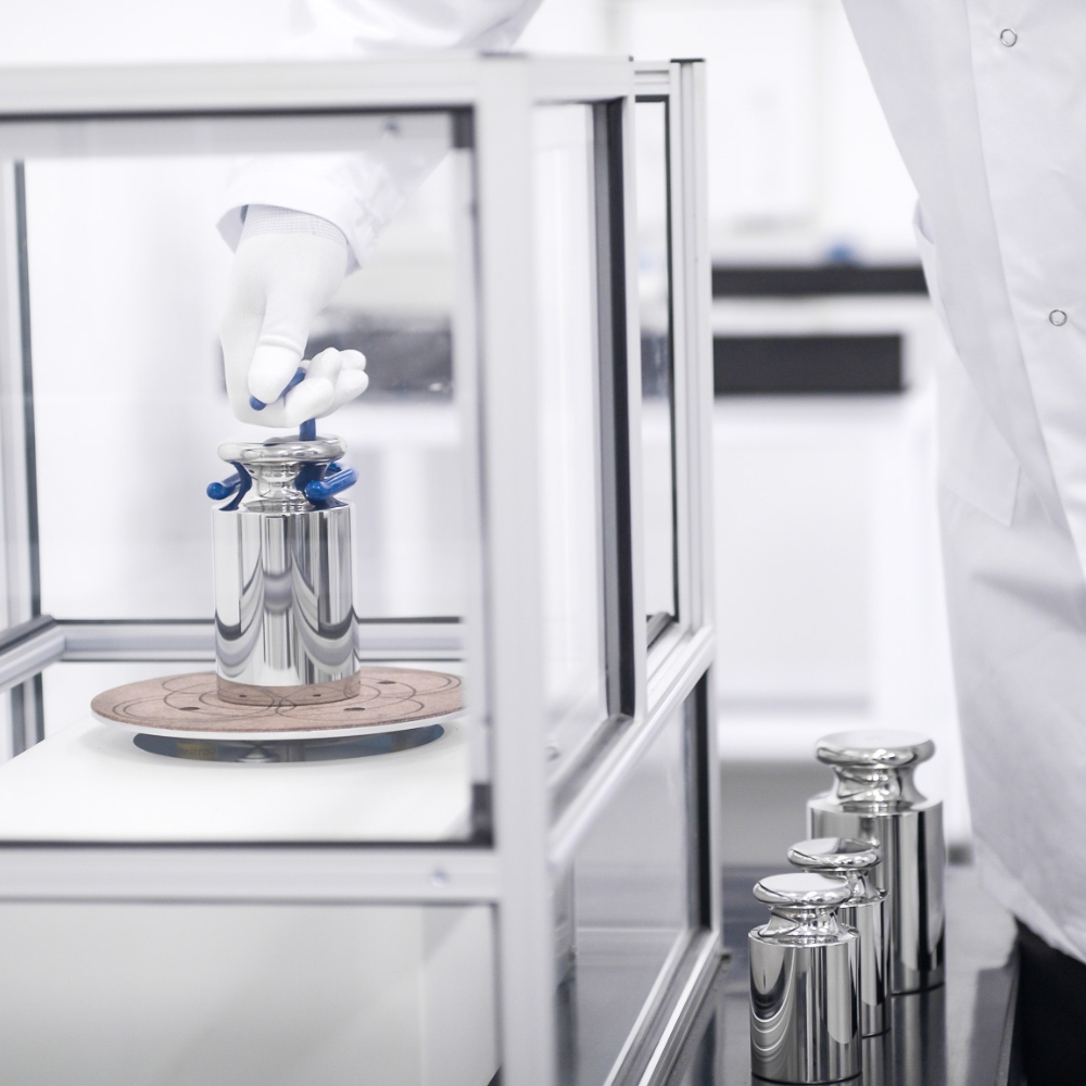 Laboratory Scales - Analytical Scales | Nuweigh